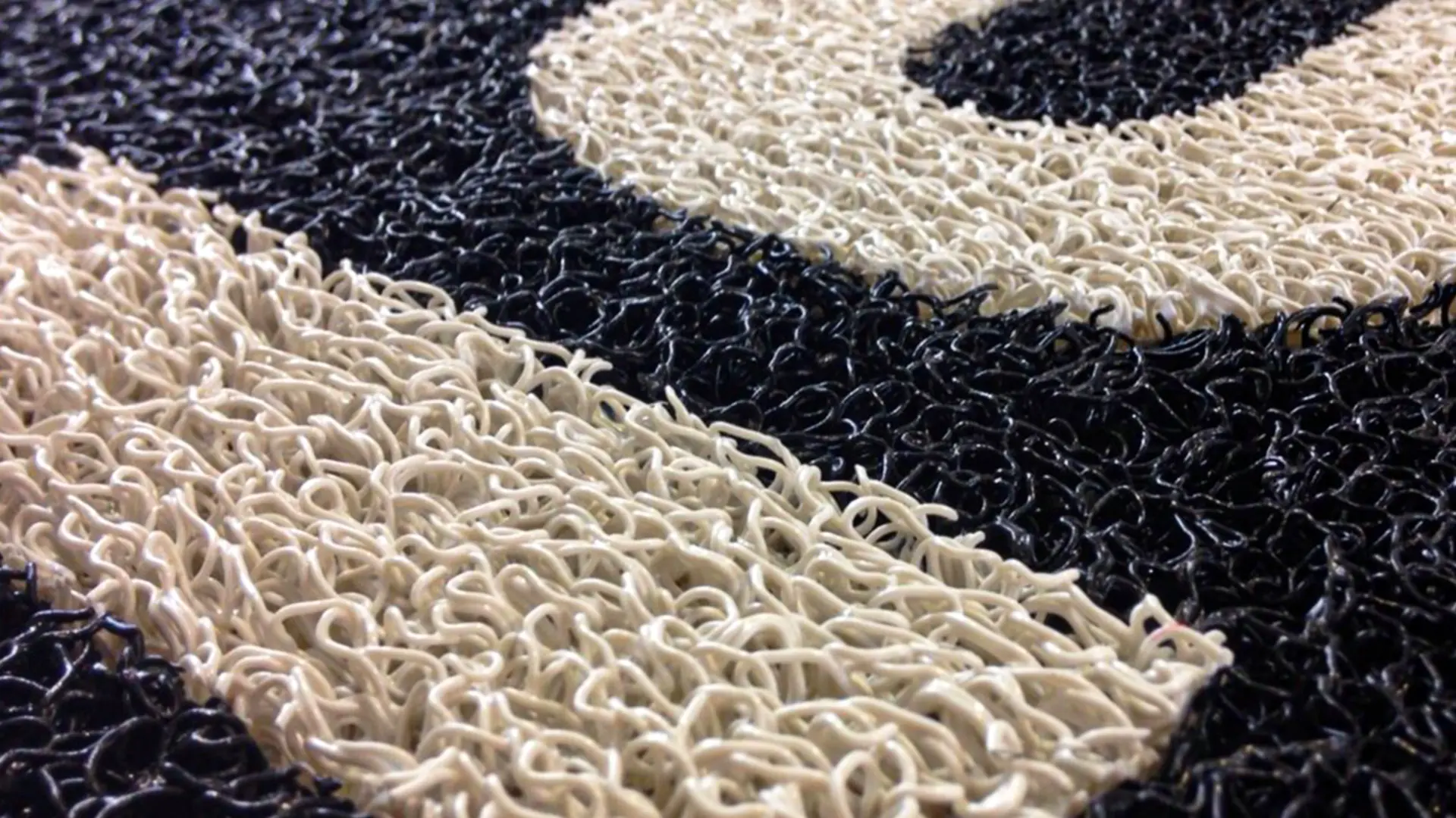 Zerbino in pvc a Ricciolo: stile e funzionalità per ingresso